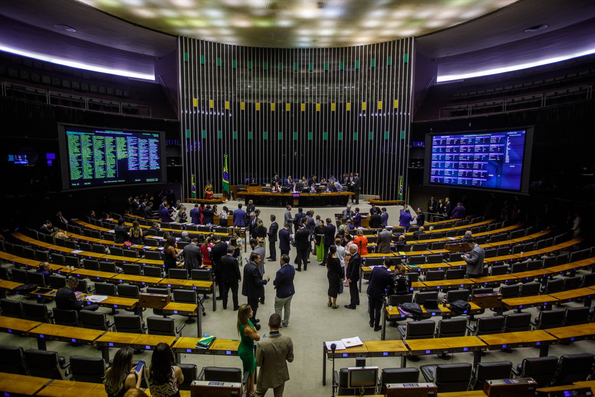 Plenário do Congresso vota nesta sexta Orçamento de 2024 com mais ...