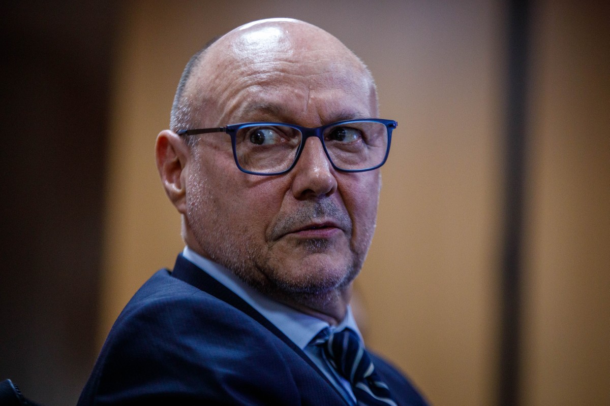 Após 7 meses, comissão que fiscaliza Abin pede acesso às investigações ...