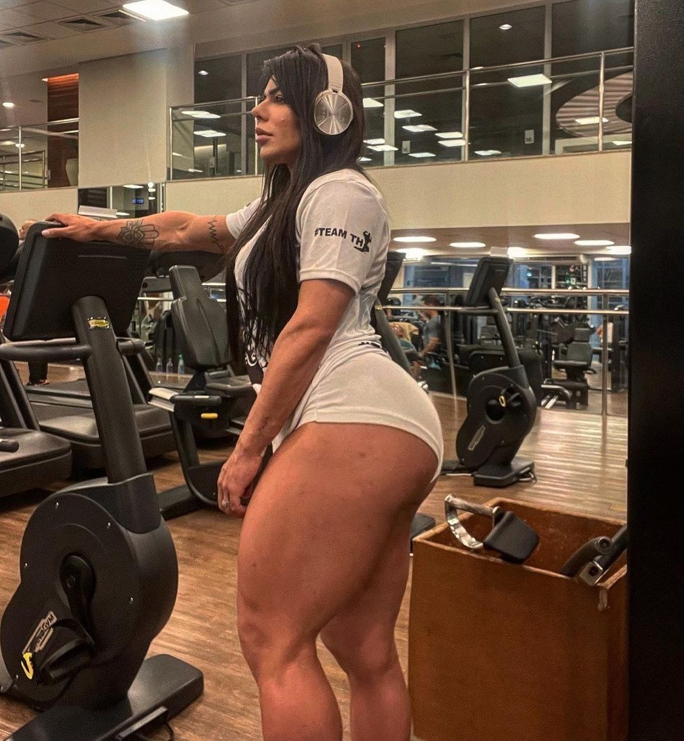 Suzy Cortez desabafa sobre críticas negativas ao seu corpo: 'Falam que tenho aparência masculina'