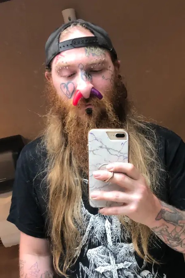 Guinness 2023: pedra no rim gigante, fisiculturista nonagenário e ...