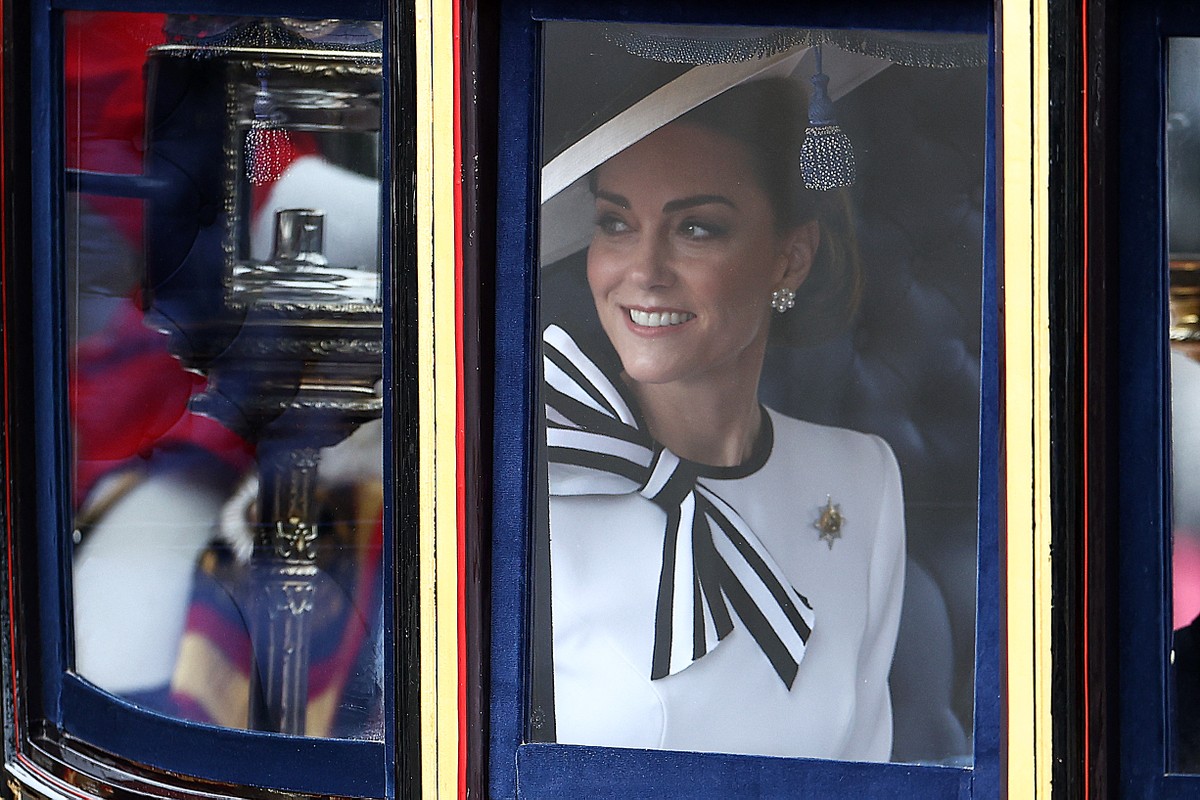 Kate Middleton faz primeira aparição oficial após diagnóstico de câncer ...