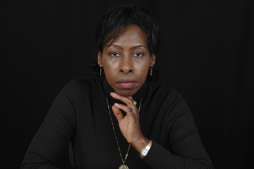 Scholastique Mukasonga: quem é a autora cuja missão é preservar a ...