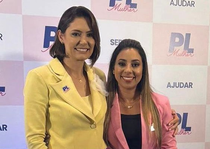 Em evento com Michelle Bolsonaro, irmã de Gabriel Monteiro assume cargo ...
