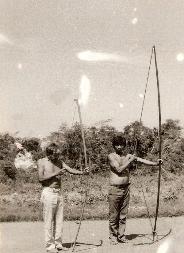 Isolados do Massaco: imagens inéditas revelam etnia da Amazônia jamais ...