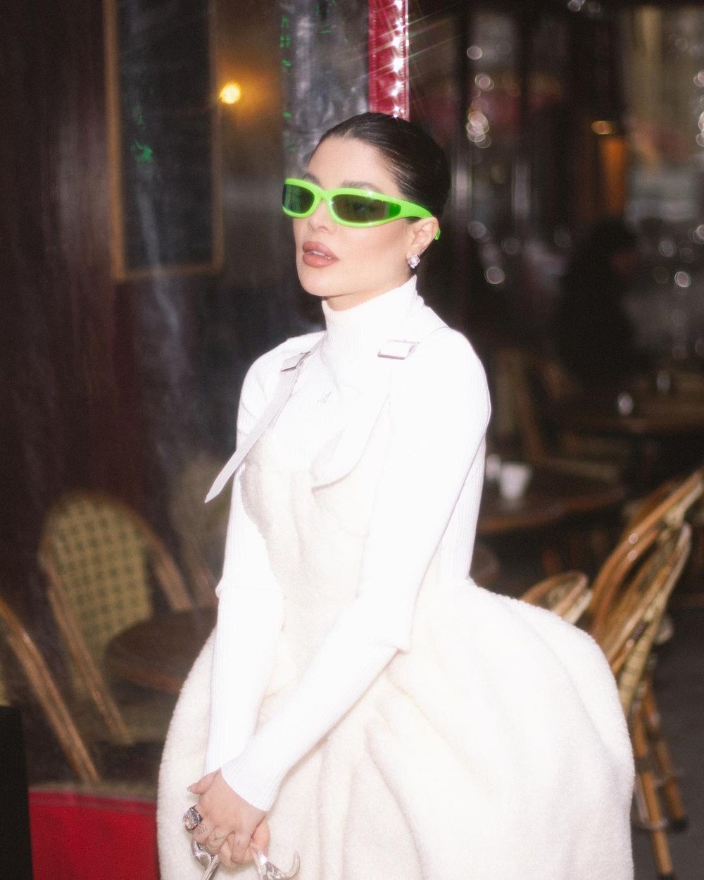 G-kay abre álbum de fotos durante Semana de Moda em Paris