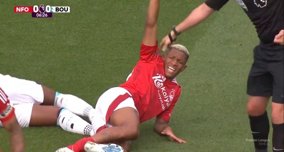 Ex-Palmeiras, Danilo sofre lesão grave na estreia da Premier League ...