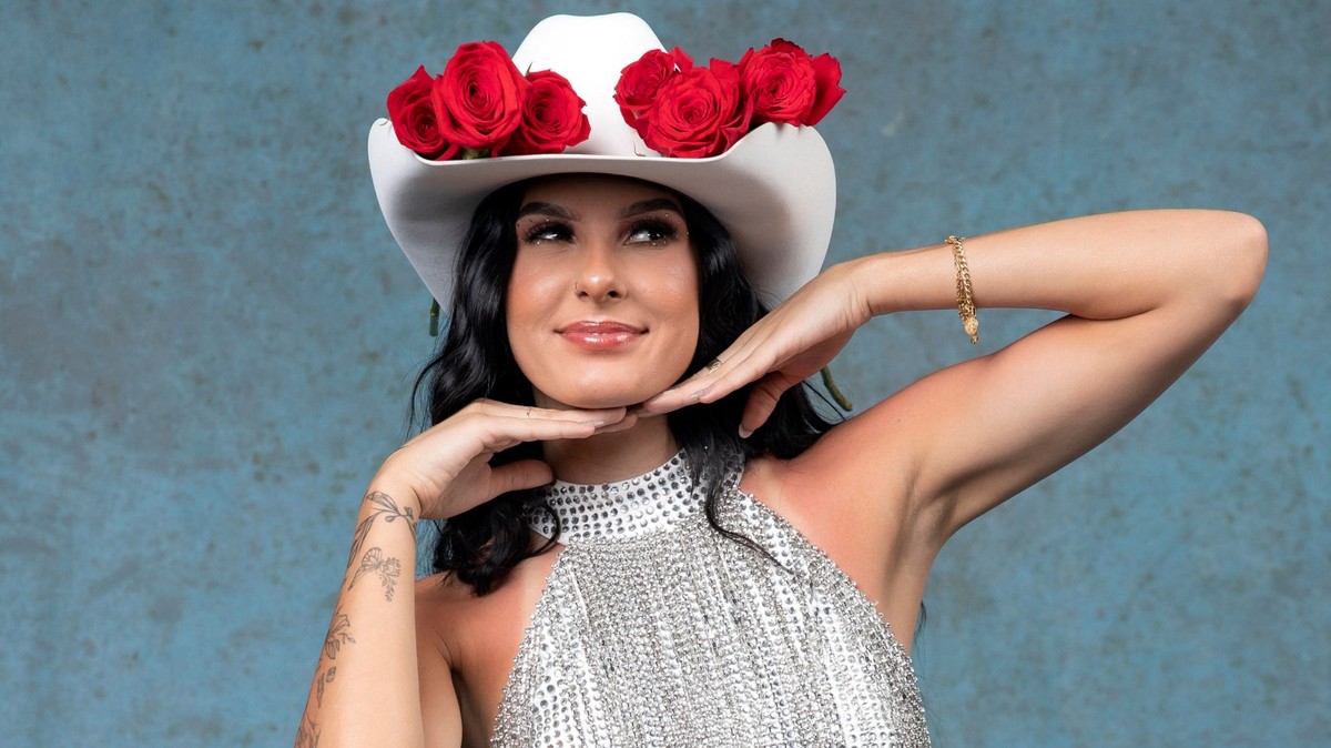 Quem é Ana Castela: conheça cantora que dividiu palco com Roberto ...