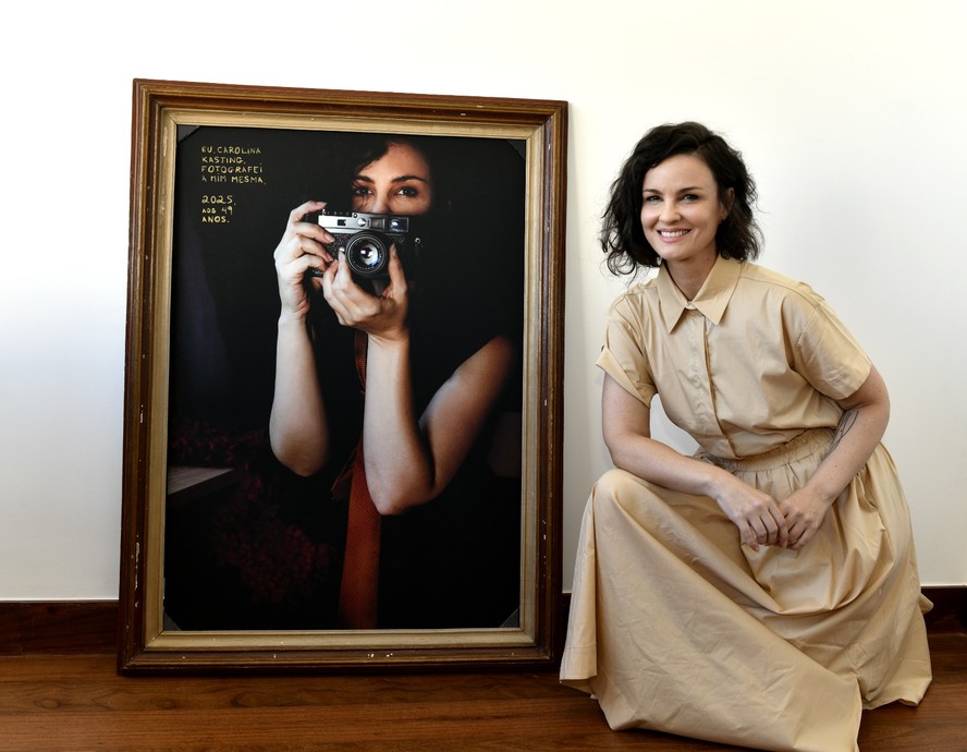 Carolina Kasting fará exposição com obras produzidas ao longo de 20 anos