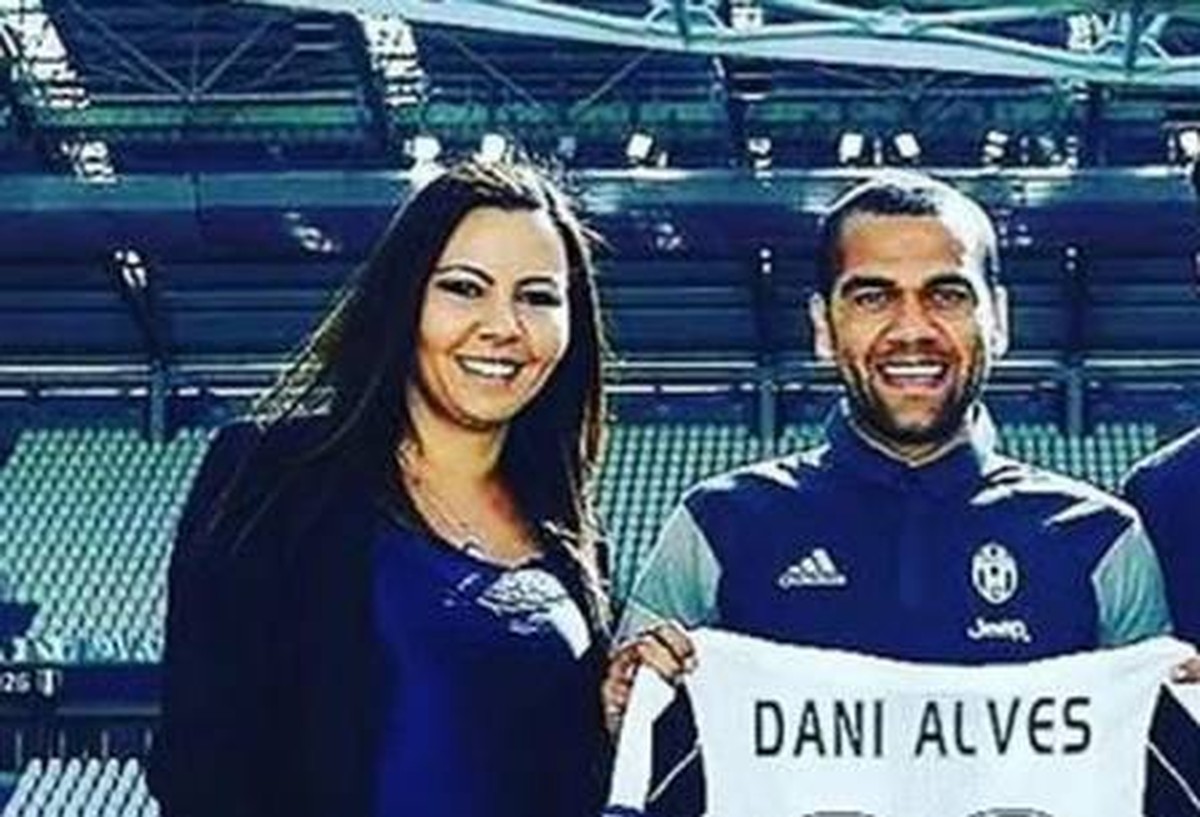 Daniel Alves: Ex-mulher diz que colocaria 'o corpo inteiro no fogo' pelo jogador