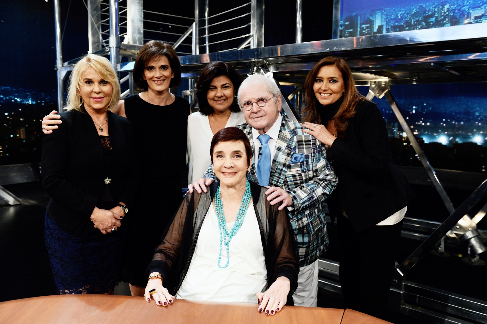 Morre Lucia Hippolito, aos 72 anos