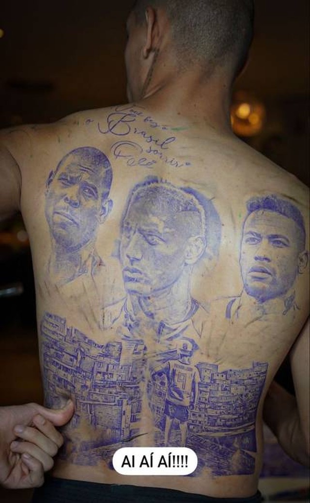 Tatuador de Richarlison defende tatuagens polêmicas feitas no jogador: 'Ele se amarrou'