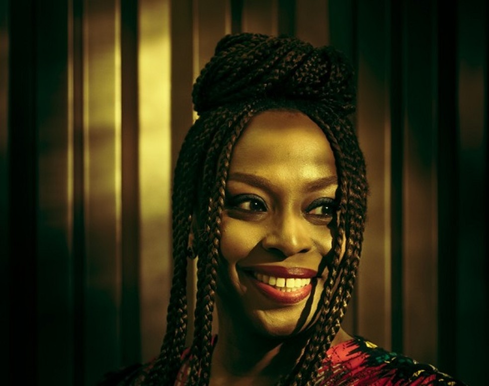 Chimamanda fala para milhares no Rio, mas rechaça status de ídolo pop ...