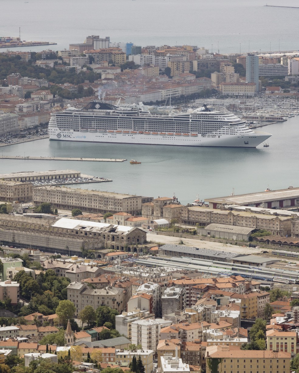 Trieste, na Itália, entrou de vez no roteiro dos cruzeiros para Veneza e muita gente está ...