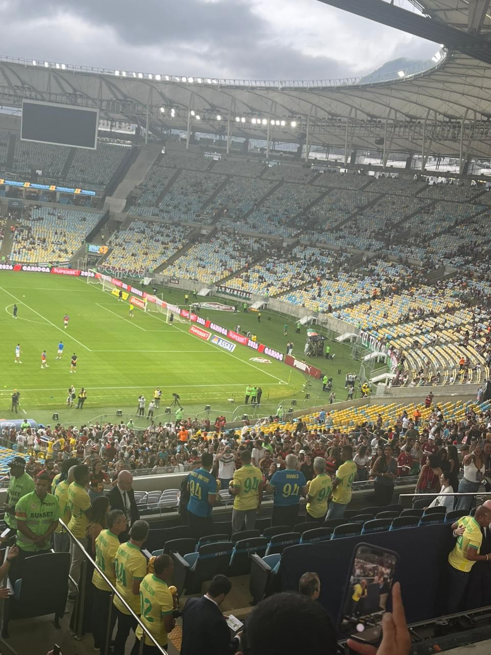 Com presença de Infantino no Maracanã, Fifa presta homenagem aos ...
