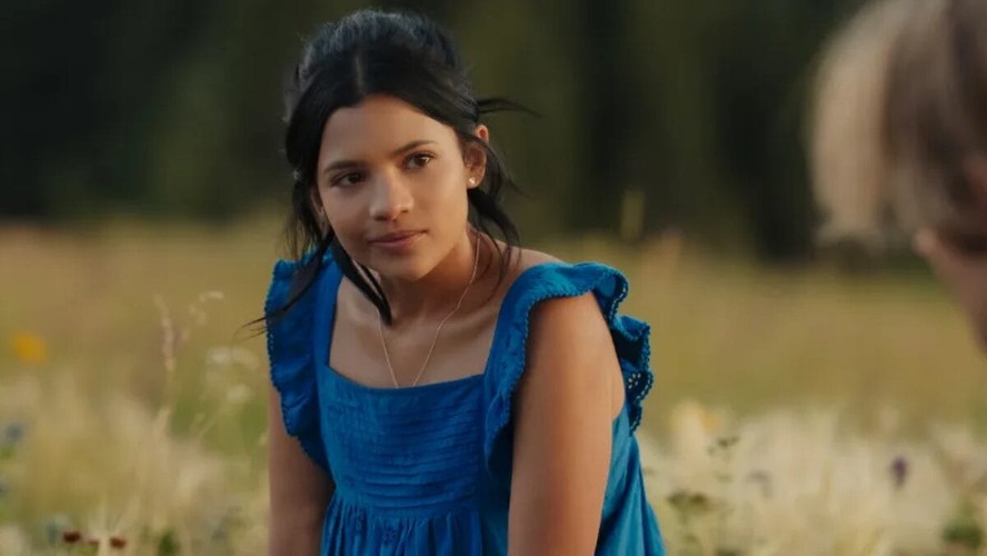 Fãs 'invadem' as redes de Nikki Rodriguez após revelação de que atriz ...