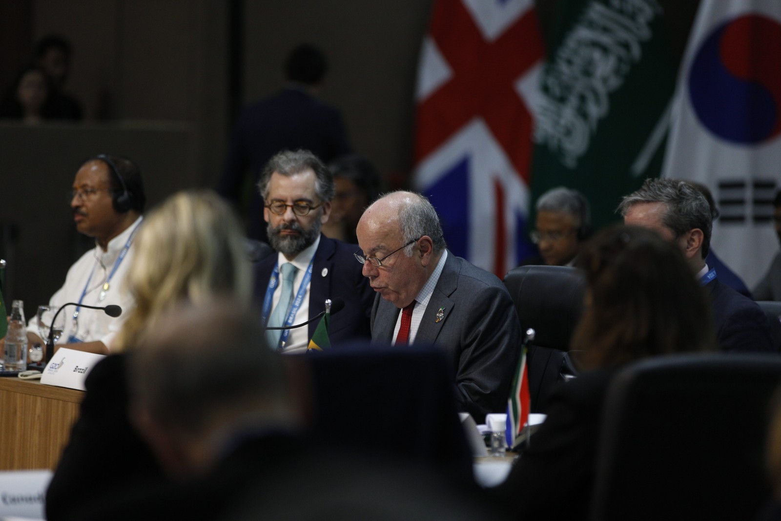 Cerveja, sol brilhante, chineses por toda parte e fechamento de ...