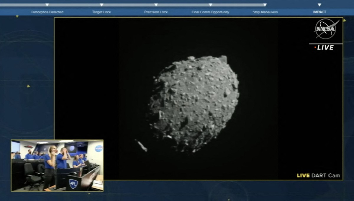 Em missão histórica, Nasa atinge asteroide com uma nave para tentar ...
