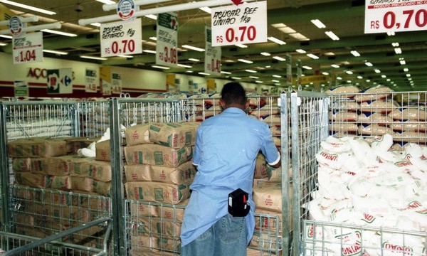 30 anos do Plano Real: Entenda em dez pontos como a moeda pôs fim à ...