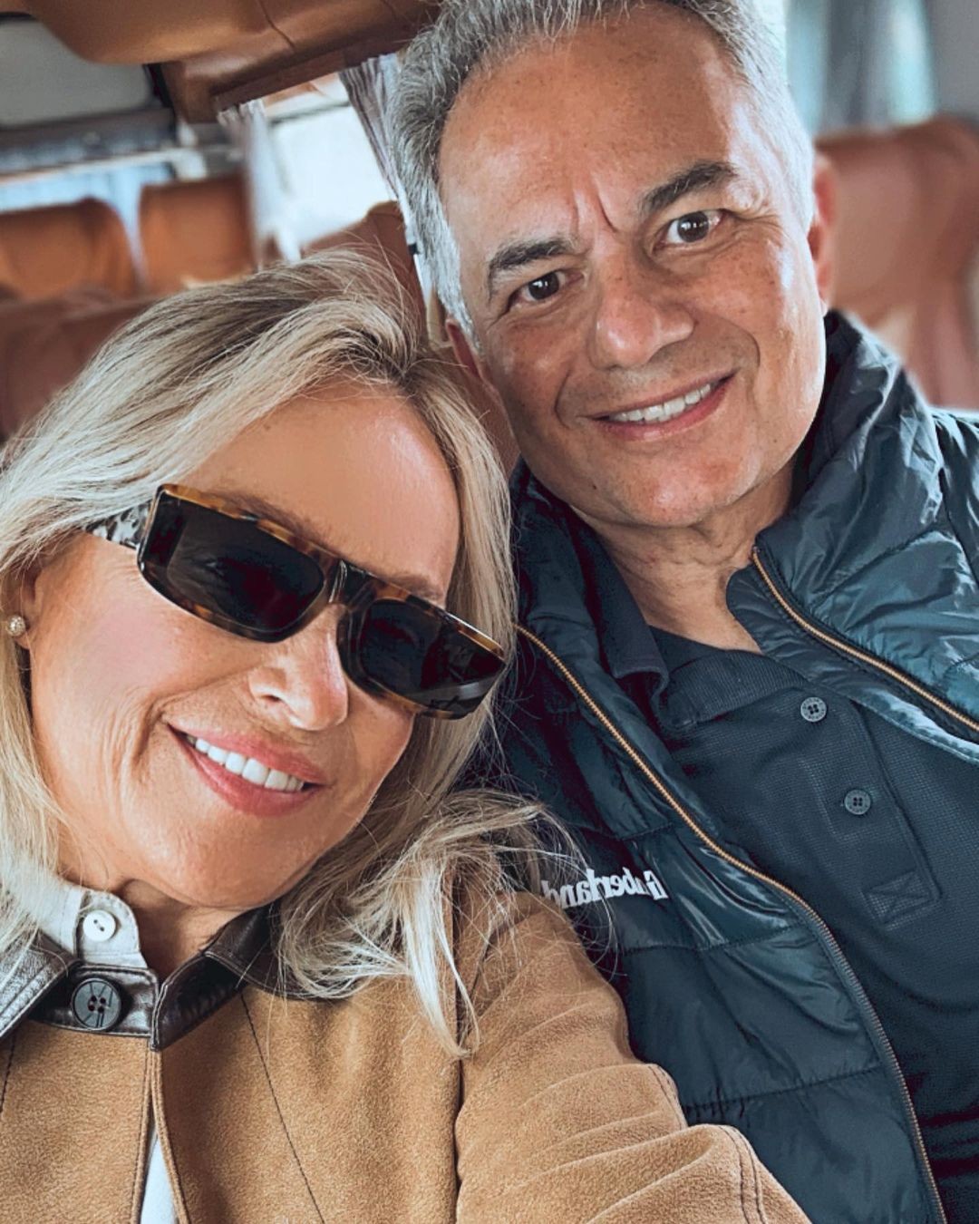 Empresária, artista plástica e fã número 1 da filha: conheça mãe de ...