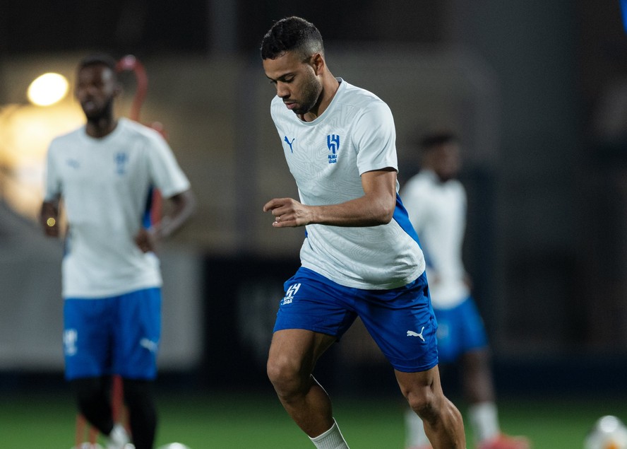 Atlético-MG anuncia acordo com Renan Lodi, que passará por exames ...