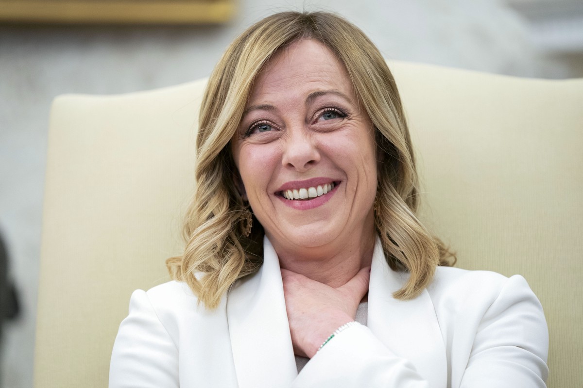 Impulsionada por eleição europeia, Meloni aproveita os holofotes ao ...