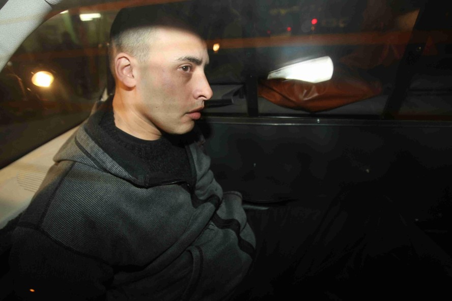 Alexandre Nardoni deixa a prisão 16 anos após assassinato da filha