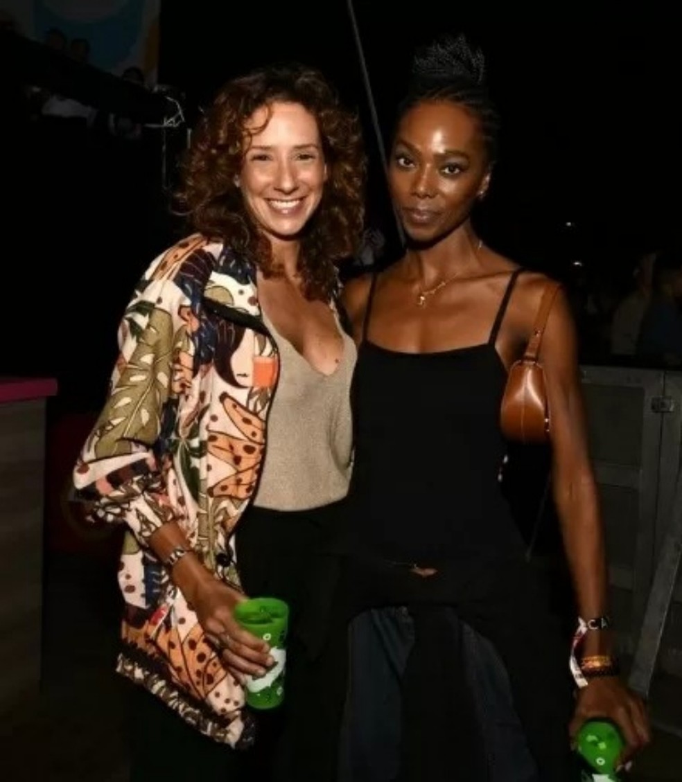 Jessica Córes: conheça atriz que apareceu beijando viúva de Marielle ...