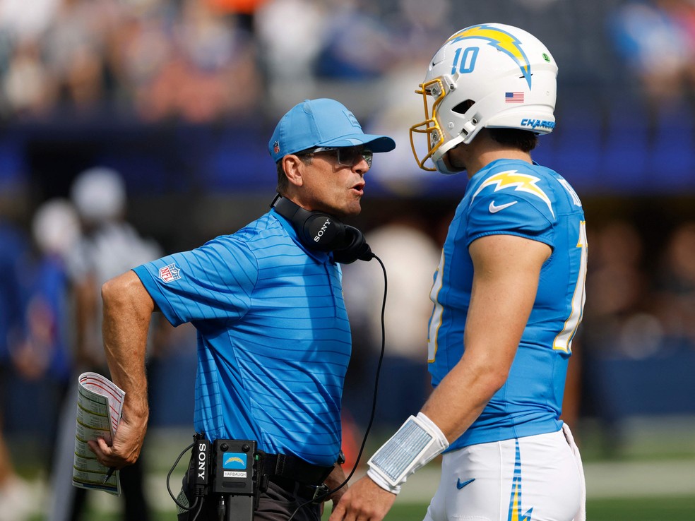 Saiba quem é Justin Herbert, quarterback dos Chargers que roubou a cena ...