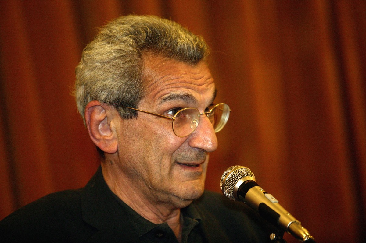 Morre Antonio Negri, filósofo da esquerda radical italiana, aos 90 anos