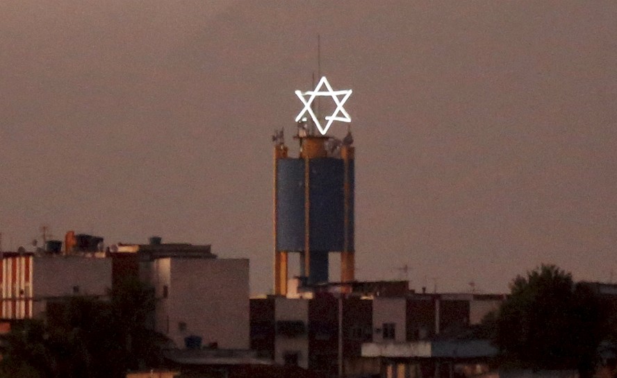 No Complexo de Israel, no Rio, nem Elon Musk tem 'superado' o crime ...