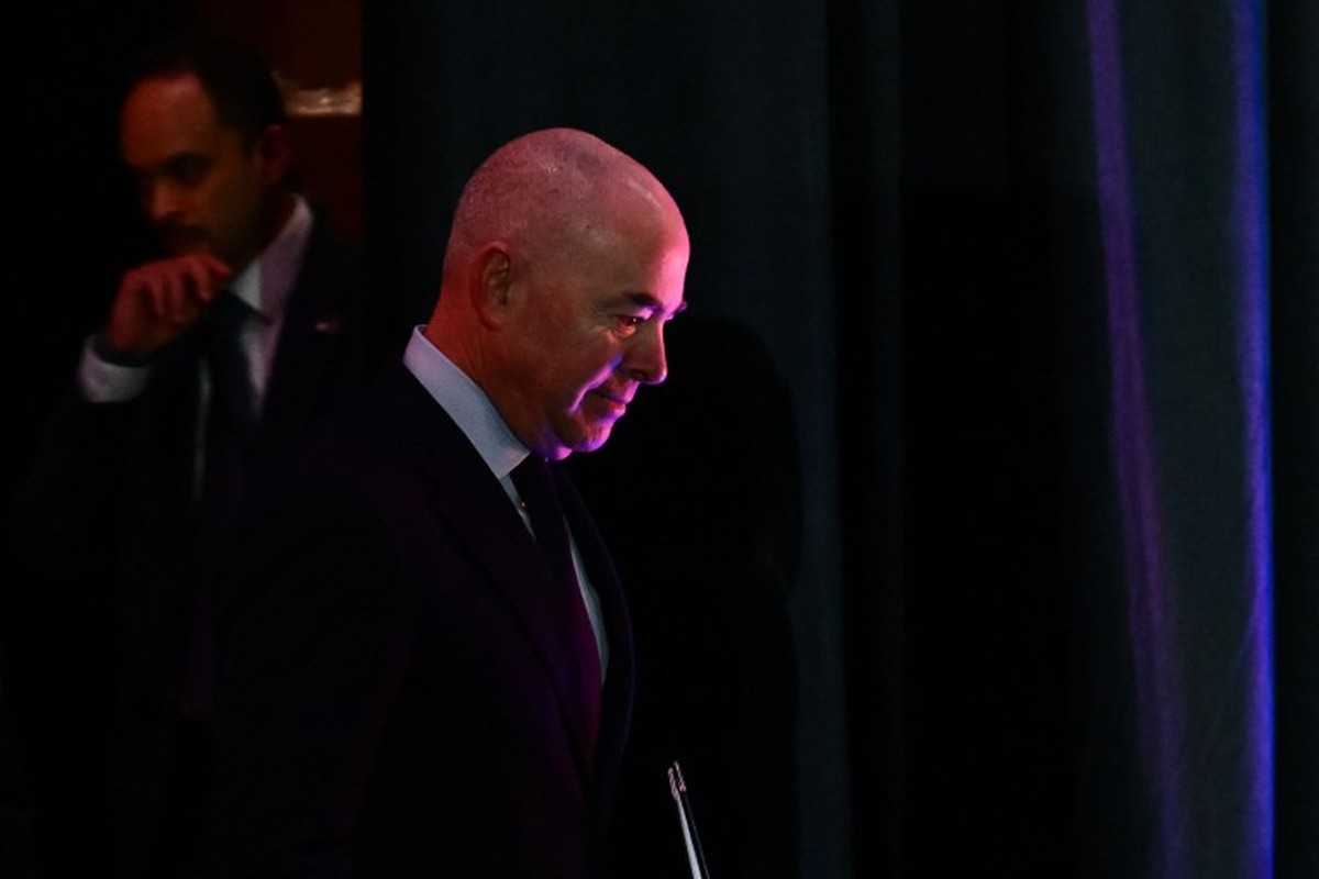 Câmara dos EUA, de maioria republicana, aprova impeachment de ...