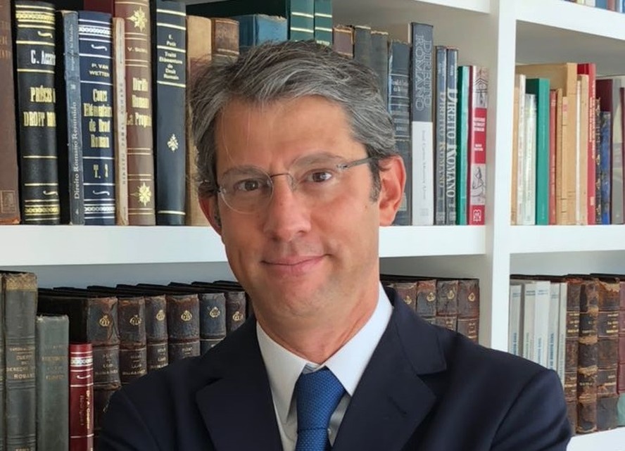 Advogado e escritor José Roberto de Castro Neves é candidato à ABL na ...