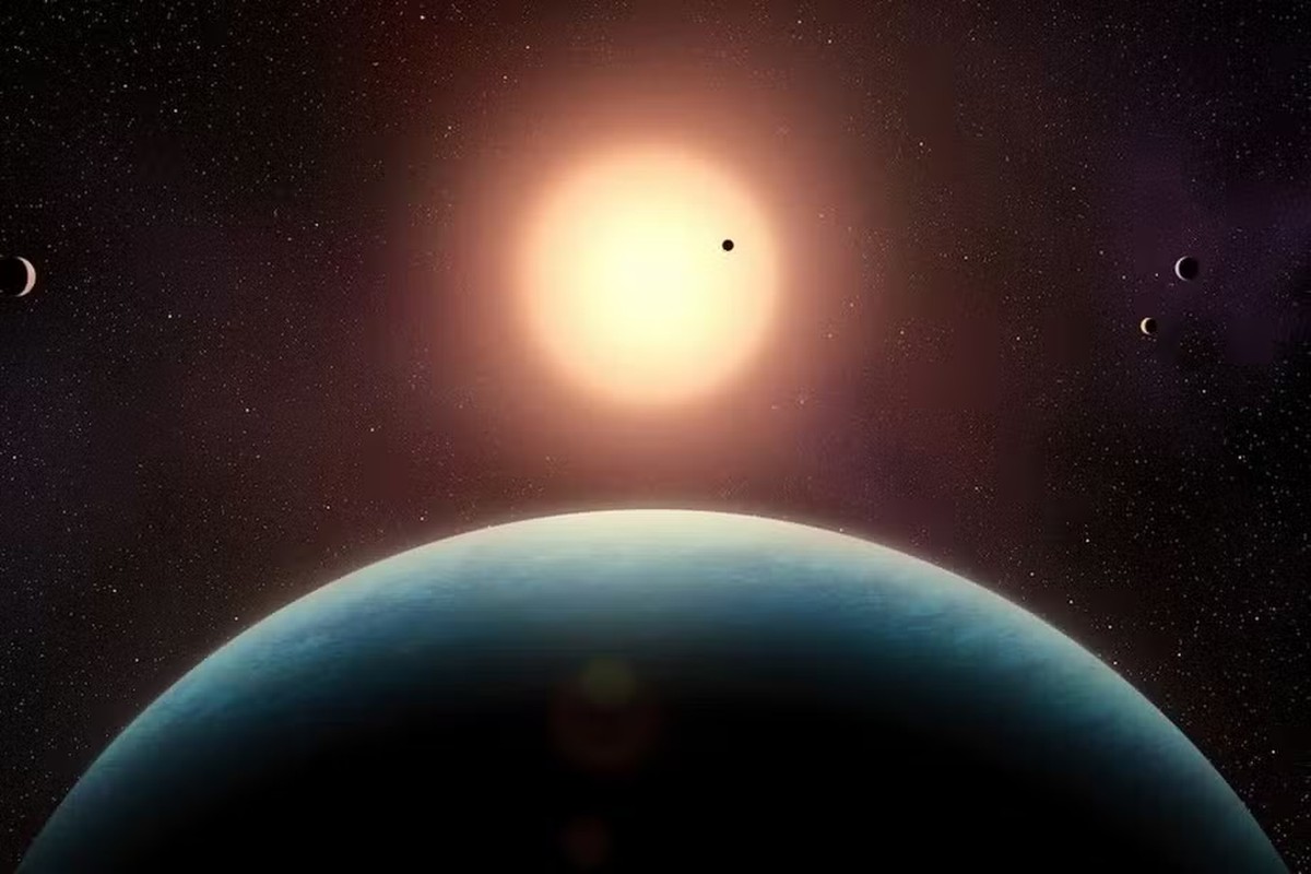 Proxima Centauri b: A Closer Look at Earth's Nearest Potentially ...