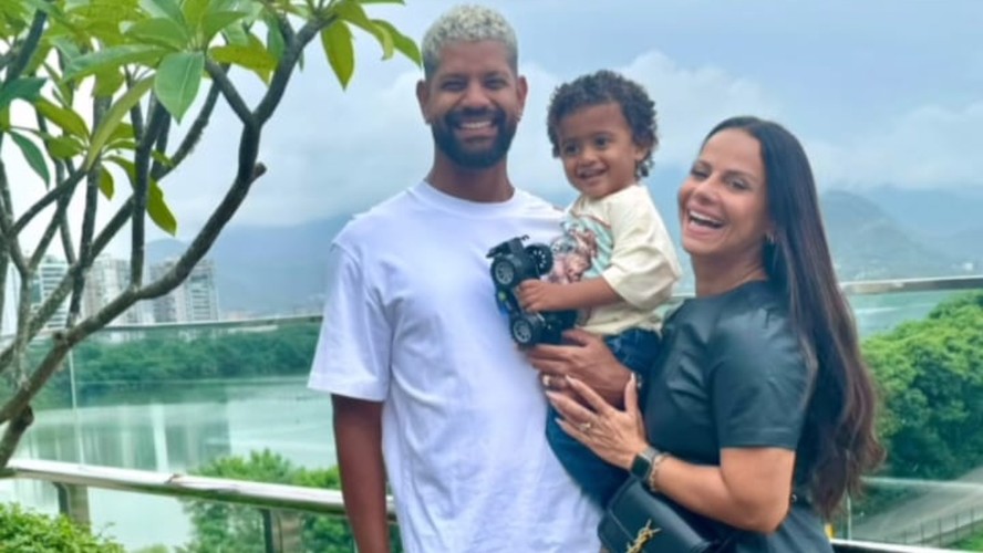 Filho de Viviane Araujo é alvo de ataques virtuais, e fãs da atriz ...