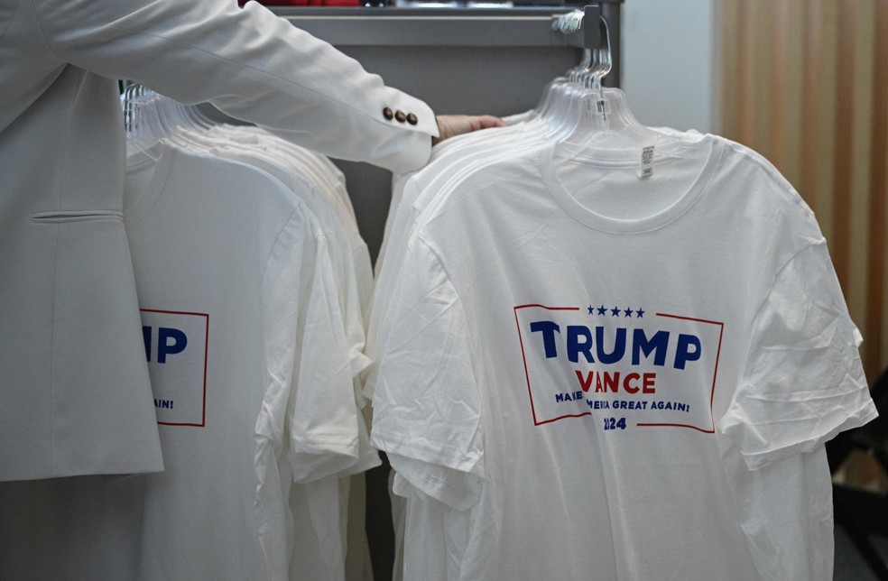 Trump aparece confiante em segunda noite da Convenção Republicana