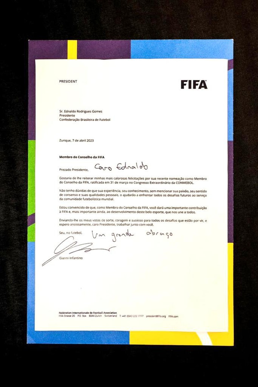 Gianni Infantino parabeniza presidente da CBF por cargo no Conselho da FIFA