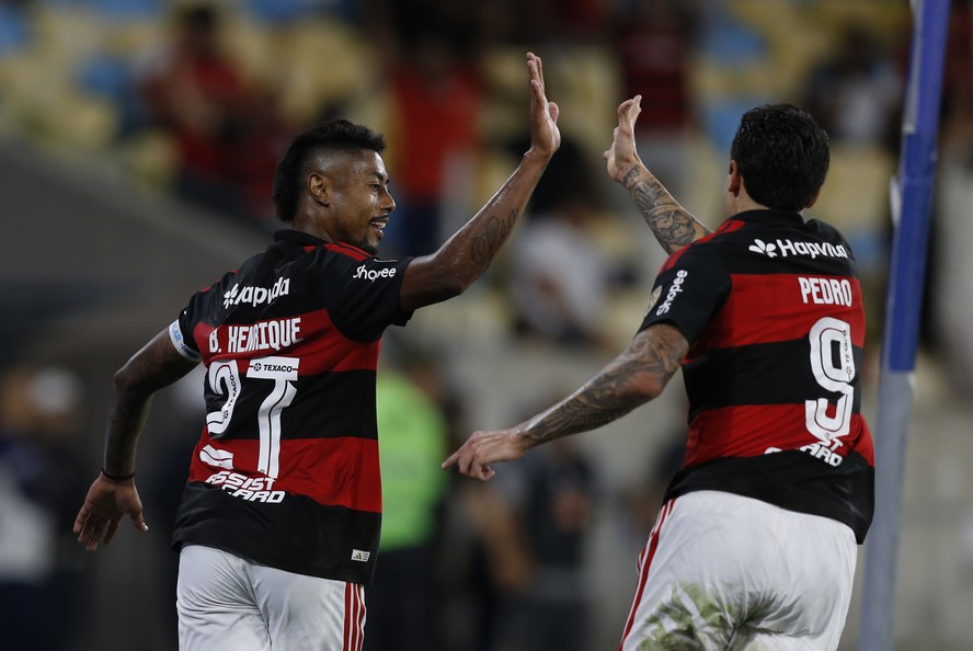 Flamengo vence o Cusco e fica próximo de primeiro lugar geral na fase ...