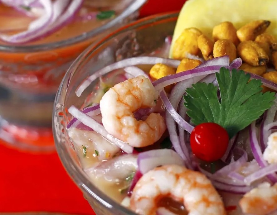 No Dia do Ceviche, aprenda receitas fáceis do clássico peruano, até veganas