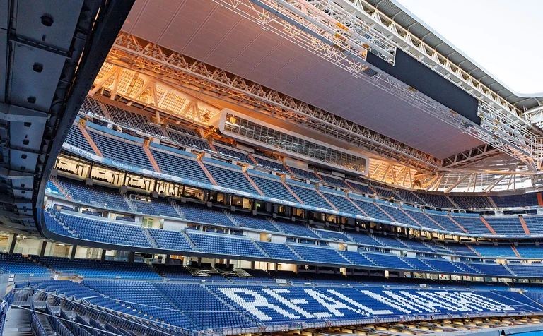 Com novo Bernabéu e Taylor Swift, Real Madrid supera 1 bilhão de euros ...
