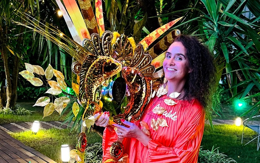Alessa Migani expõe coleção de arte inspirada no carnaval no Santa ...