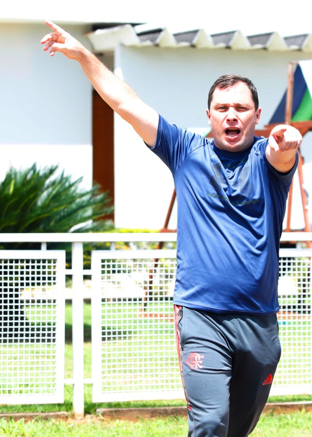 Cid diz que passa por problemas 'financeiros e familiares' e que áudio ...