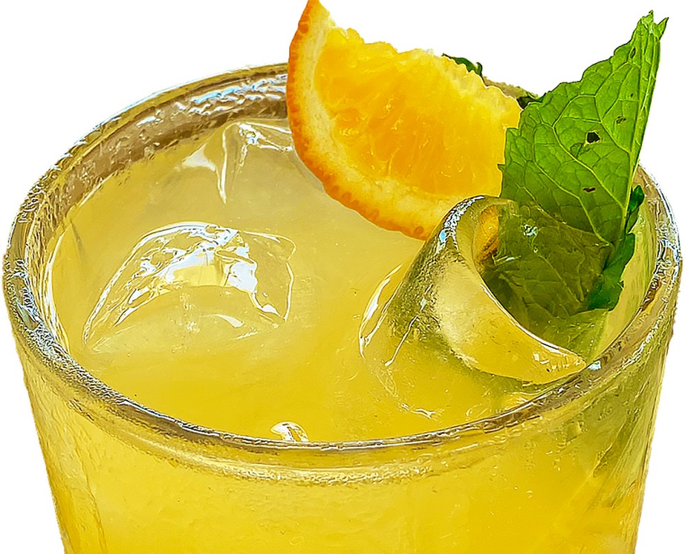 Sunset Drink no Clássico Beach Club; sour week na Hocus Pocus; Baduk no ...