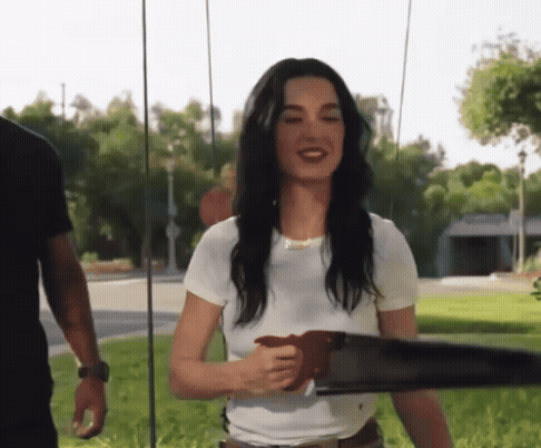 Katy Perry mostra bastidores nas alturas de gravação de clipe: ‘para ...