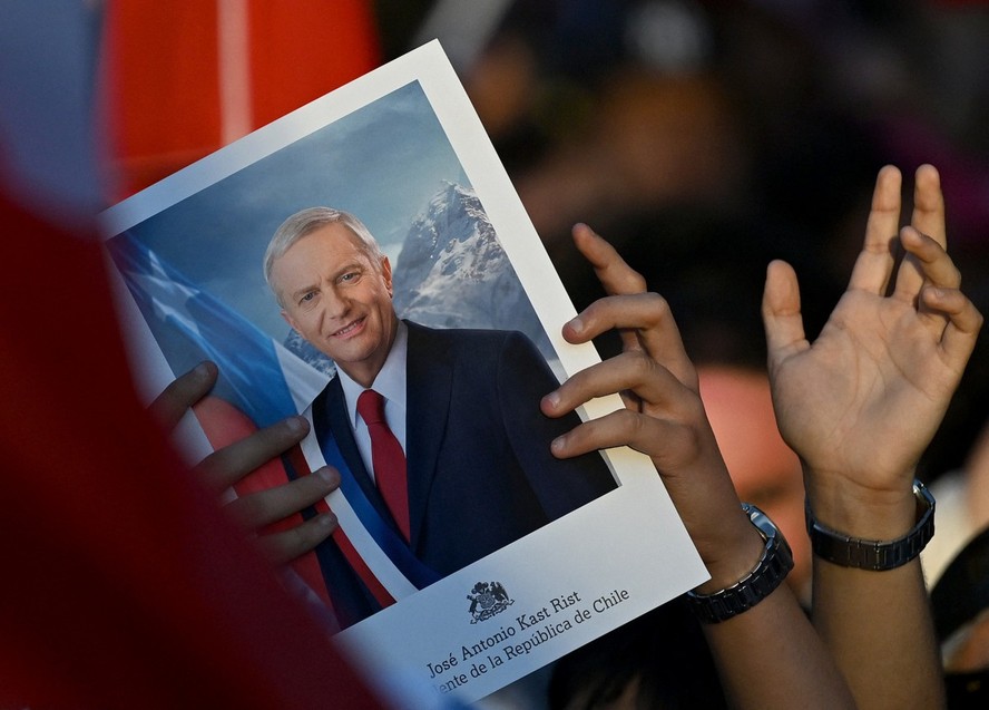 Ampla vitória de Kast impulsiona Chile para órbita conservadora ...