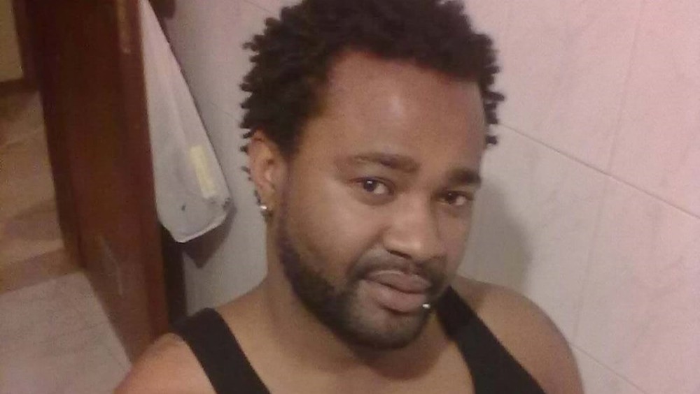 Morte de imigrante em confronto com policiais gera onda de revolta em ...