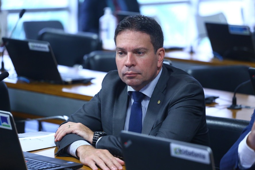 Bolsonaristas avaliam que operação da PF é 'o início do fim' de Ramagem