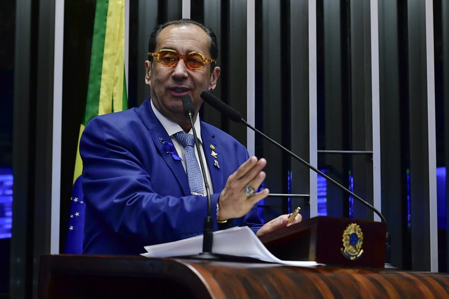 STF forma maioria para tornar Kajuru réu por calúnia contra senador