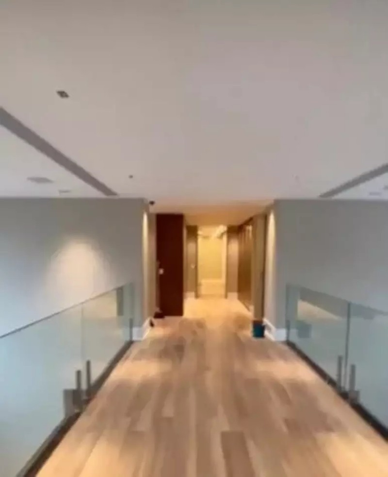 Casa de Vinicius Jr. no Rio: mansão do jogador tem boate particular ...