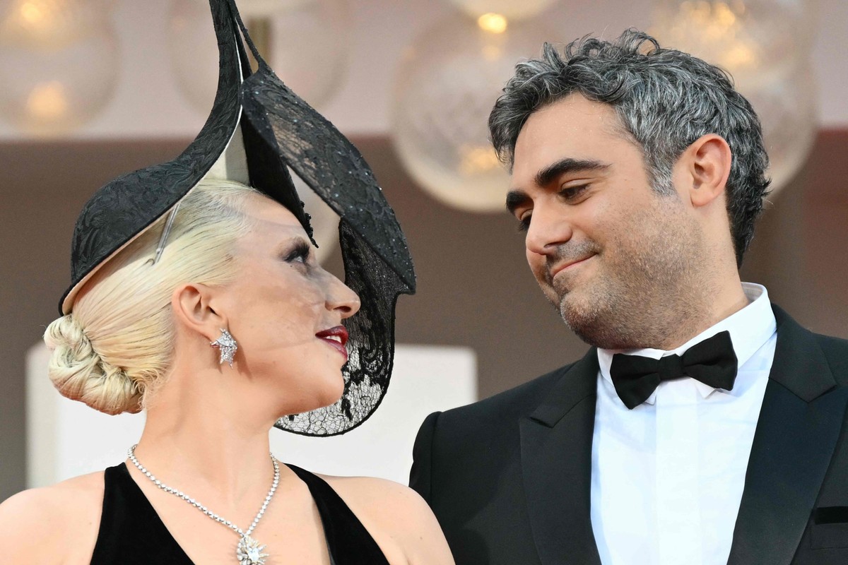 Lady Gaga fala sobre vida pessoal e planos com noivo: 'Graças a Deus ...