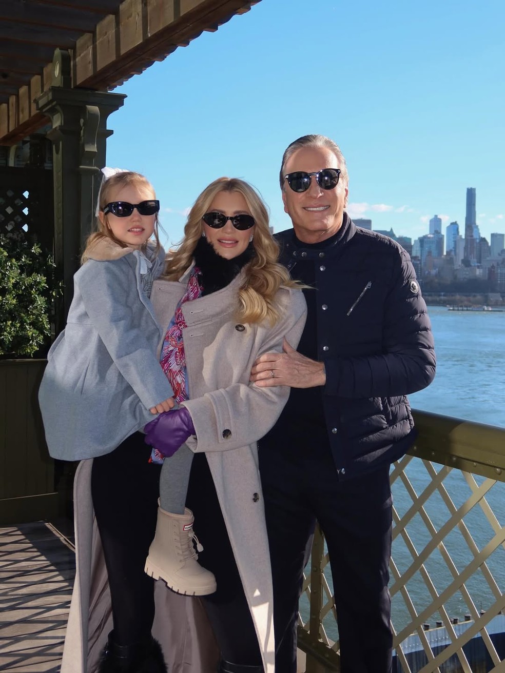 Ana Paula Siebert explica seu sumiço das redes, mas foto com família ...